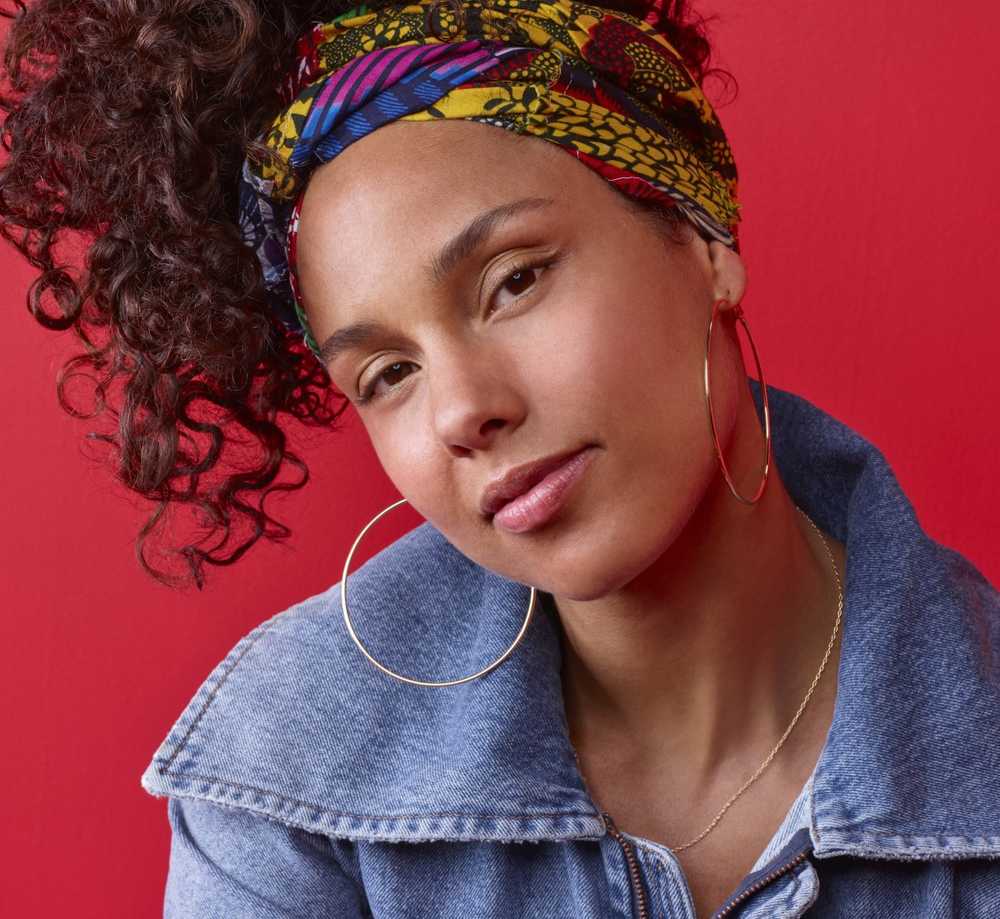 SwashVillage | Biografía Alicia Keys