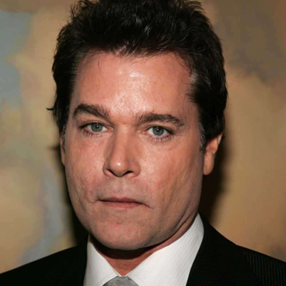 SwashVillage | Ray Liotta Biografía